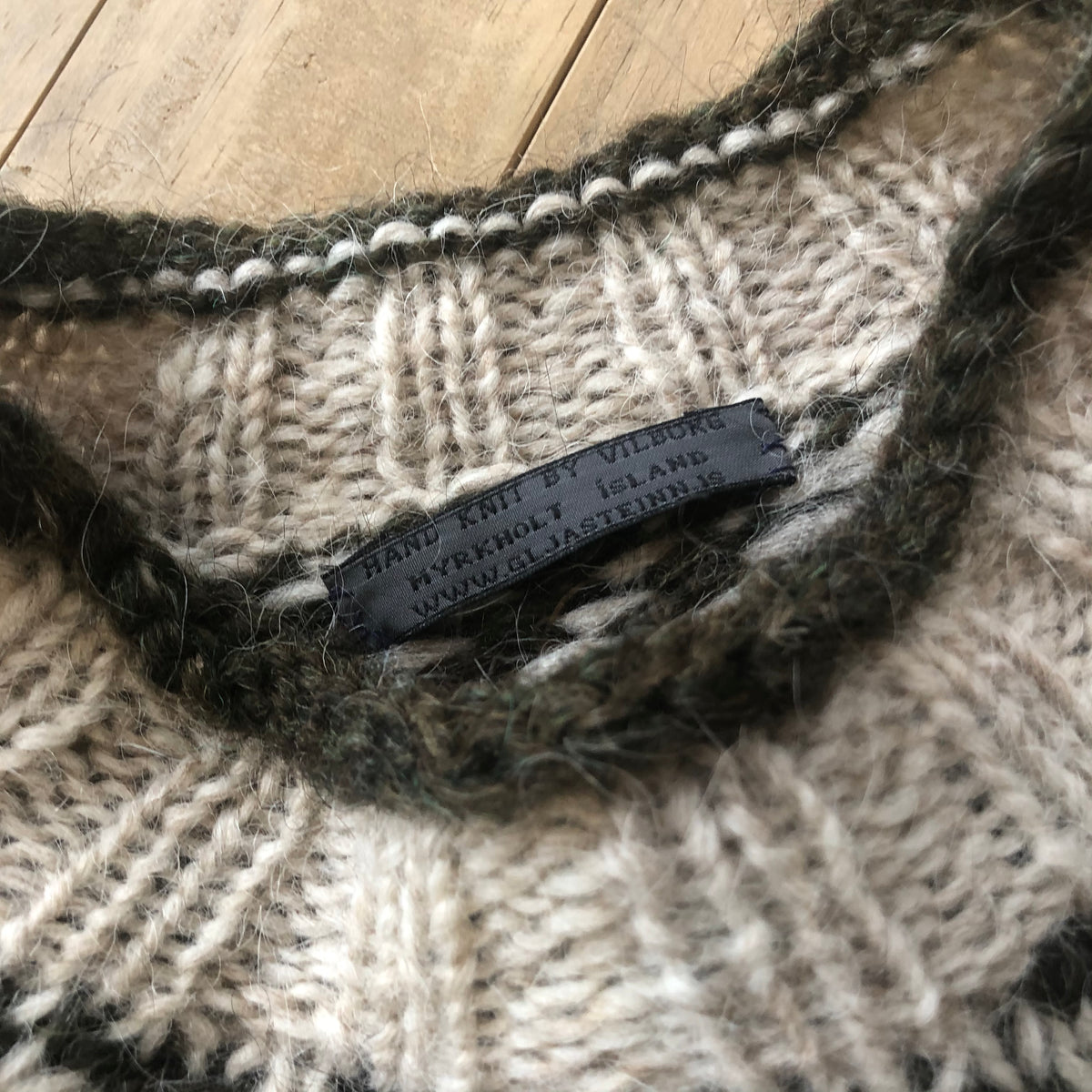Green and brown handmade Icelandic wool women's sweater – Kosi Wool